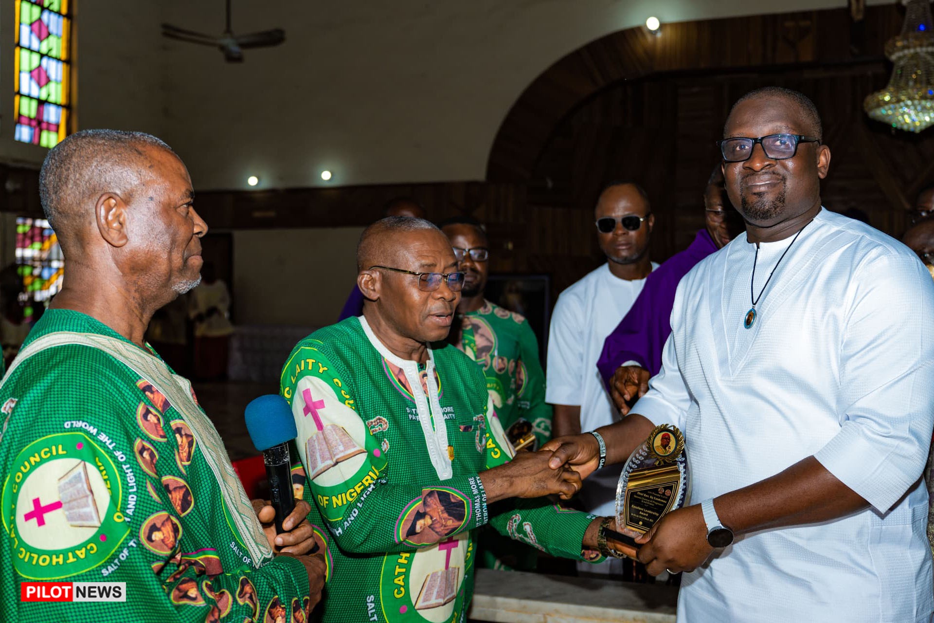 APGA National Chairman Ezeokenwa, Receives an Award of Excellence