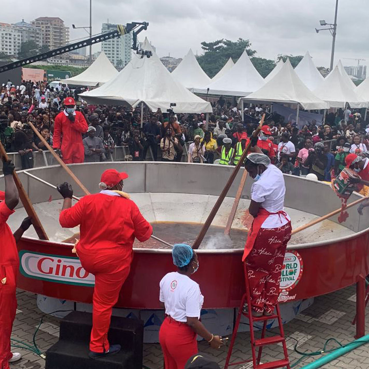Hilda Baci Begins Quest to Cook World’s Largest Pot of Nigerian Jollof ...